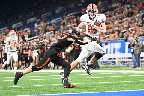 Inspired by Past, Kingsley Adds to Tradition with 1st Championship ...