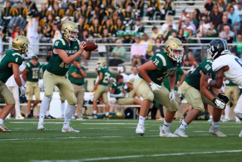 Pontiac Notre Dame Prep Welcomes Frantic Fun of 1st Trip to Football ...
